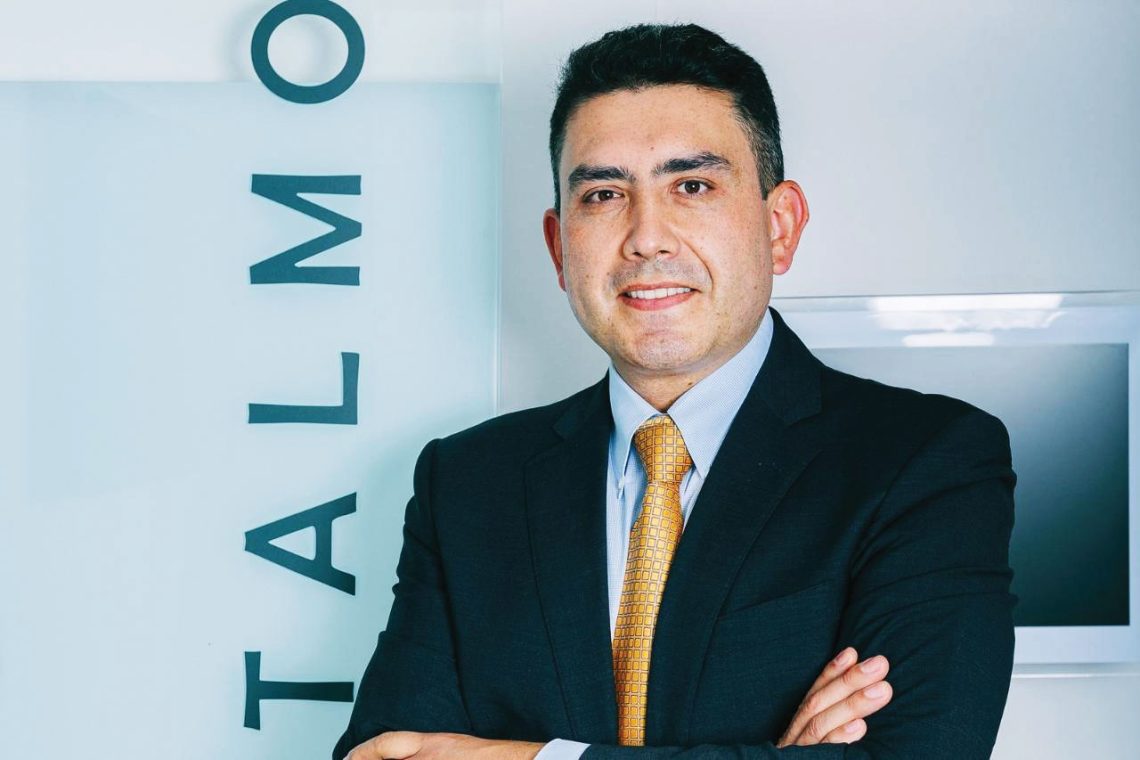 Implante de Lentes Intraoculares RayOne EMV: Una Perspectiva Práctica ...